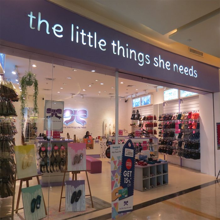 THE LITTLE THINGS SHE NEEDS - Grand Metropolitan : Grand Metropolitan